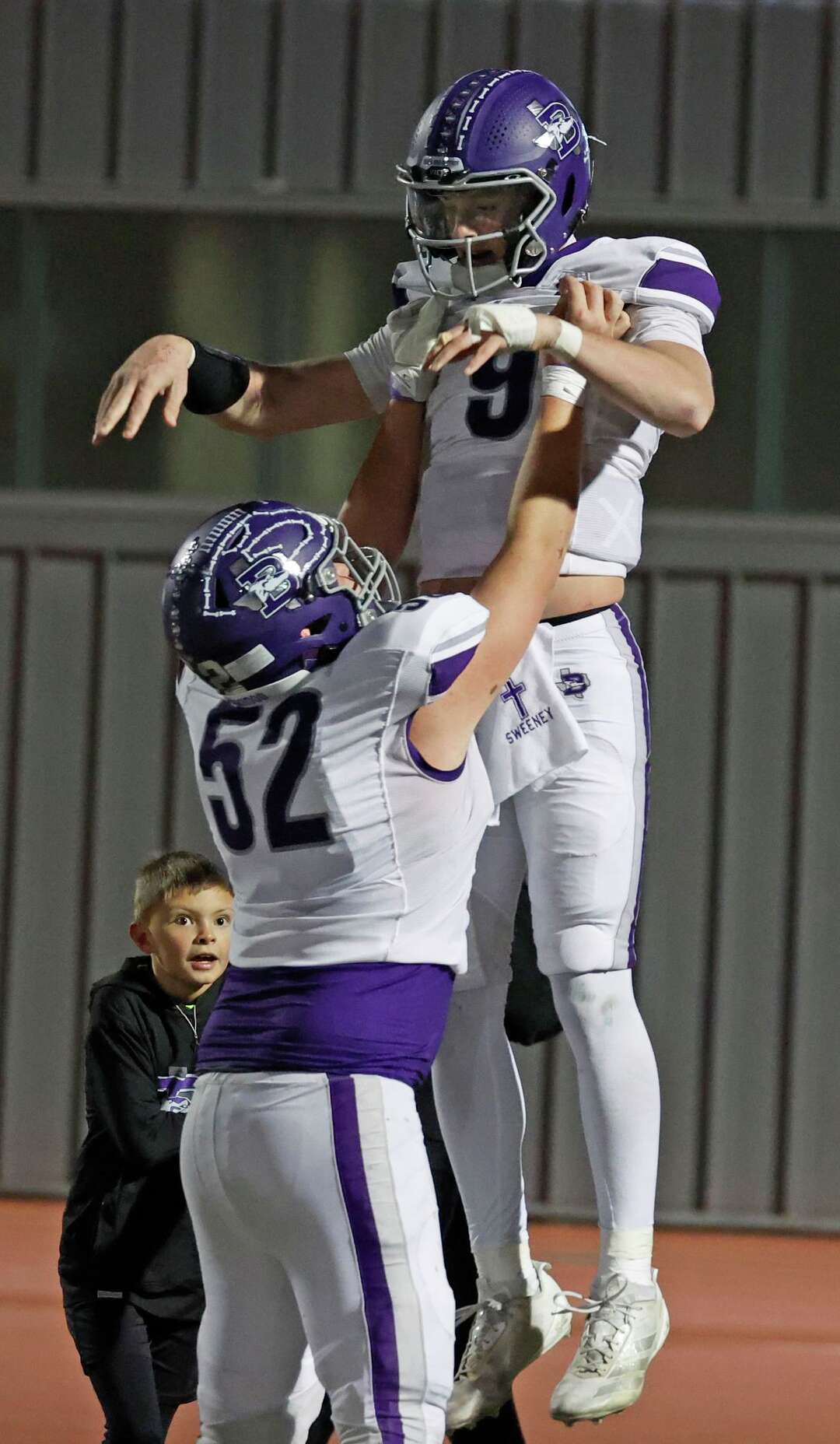Behind Grant Sweeney, Boerne football returns to state semifinals