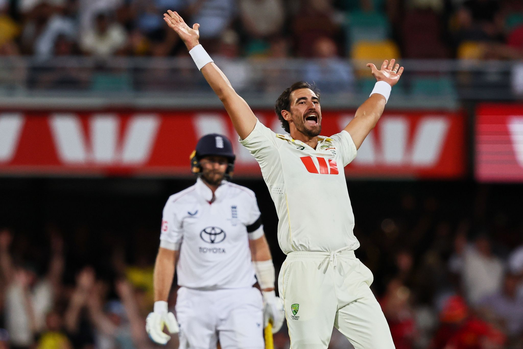Starc torments England with bat and ball in 2nd Ashes test as Australia ...