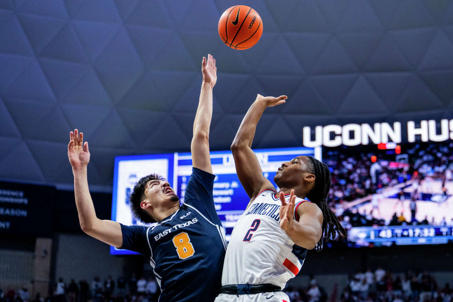 Dan Hurley happy with UConn men's basketball defense