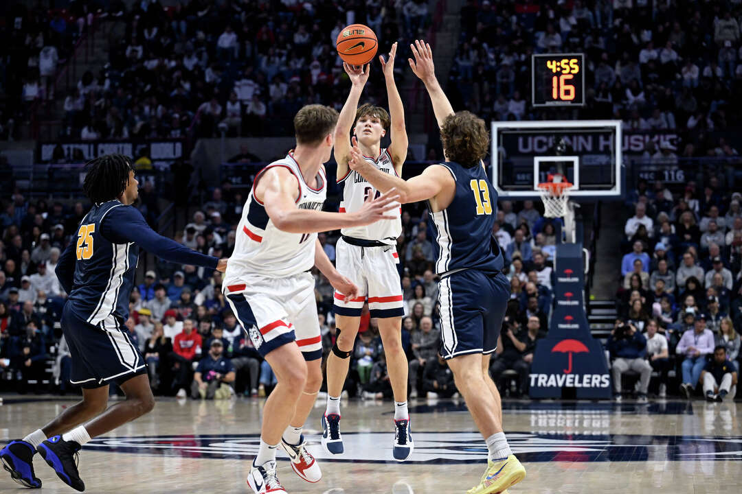 Braylon Mullins is emerging as UConn’s next breakout star