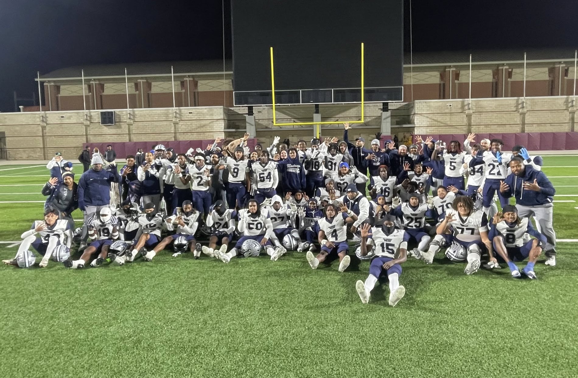 Newton, West Orange-Stark football teams advance to state semifinals