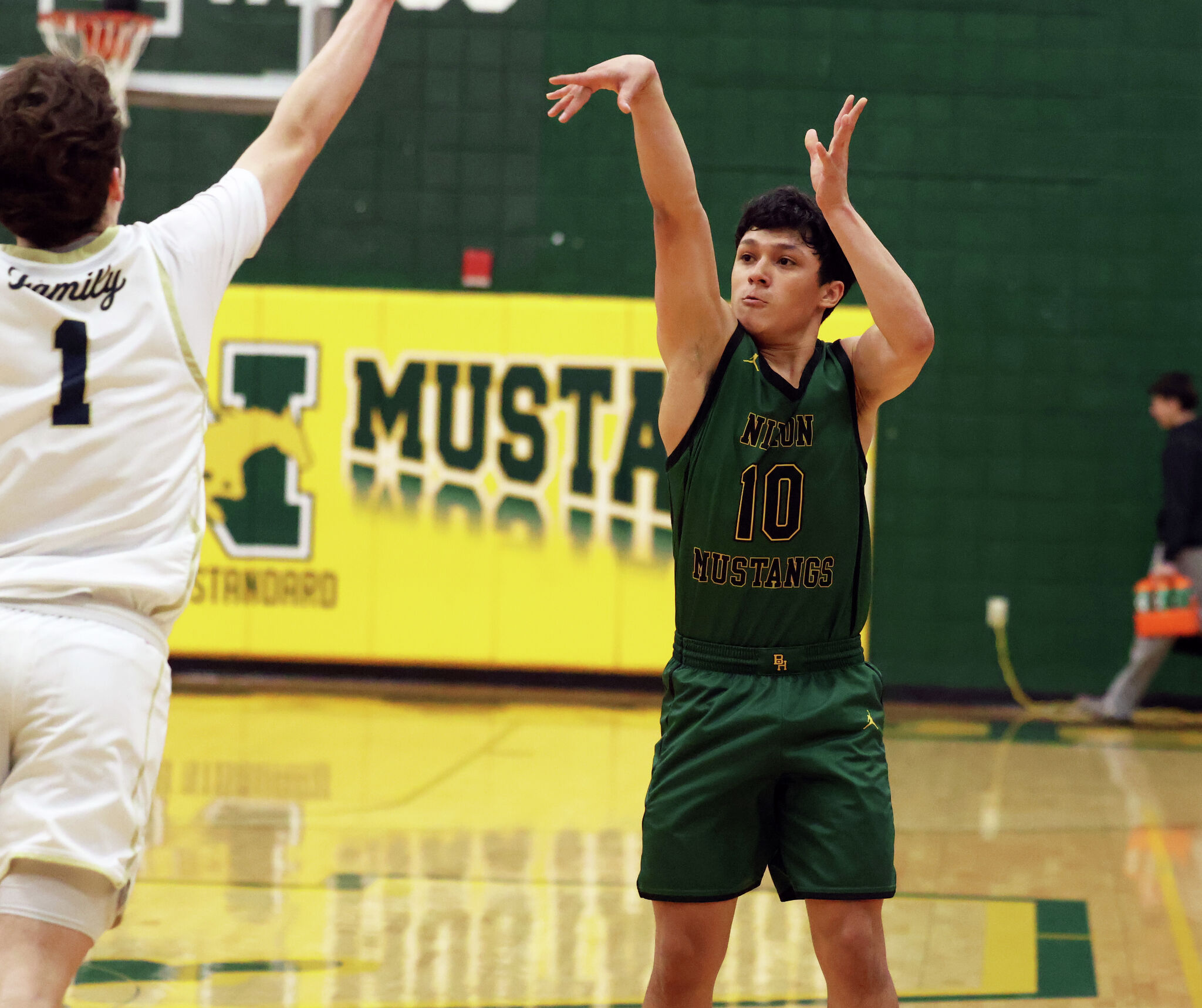 LISD teams turn to District 30-5A play