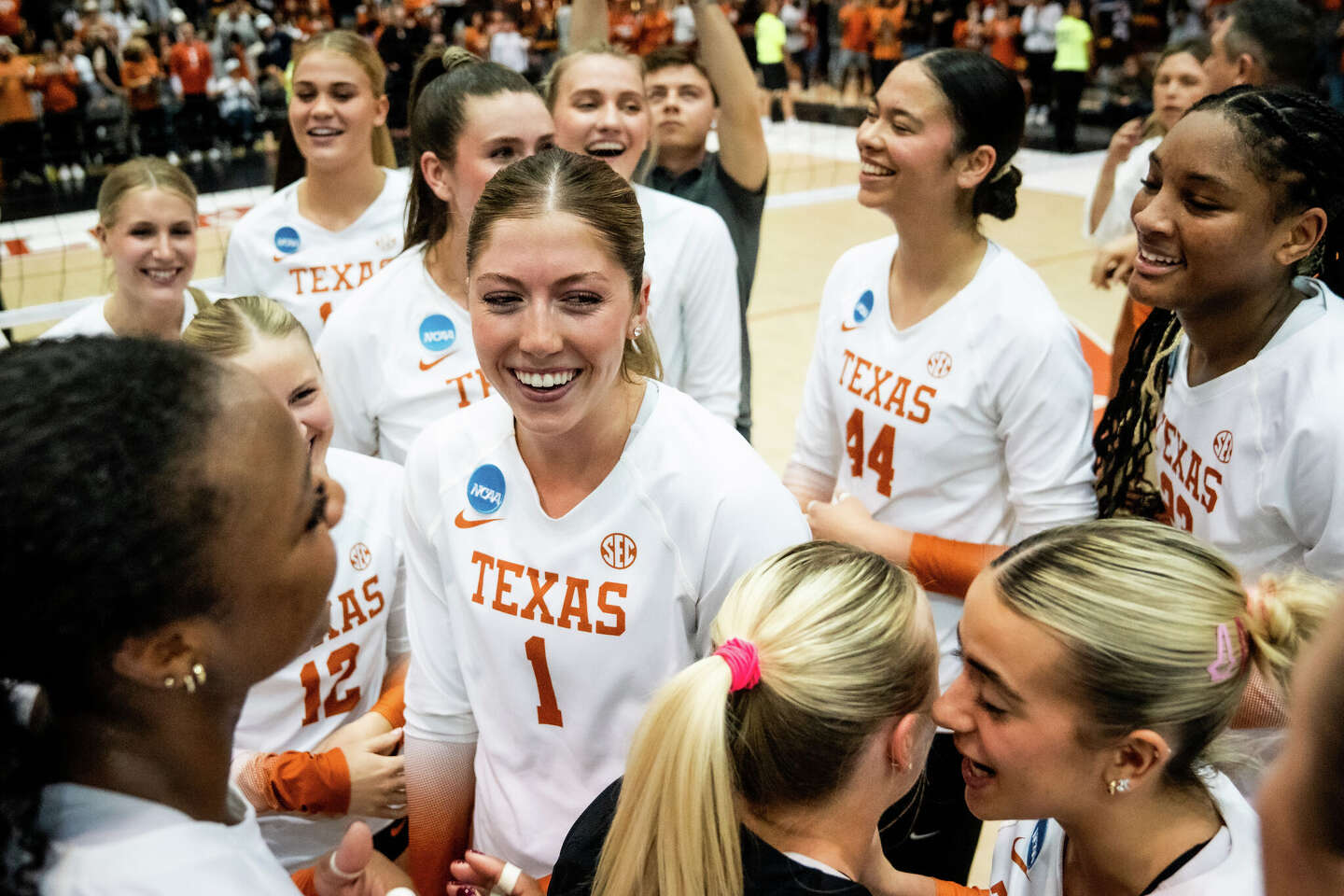 Texas volleyball to get new arena, university announces