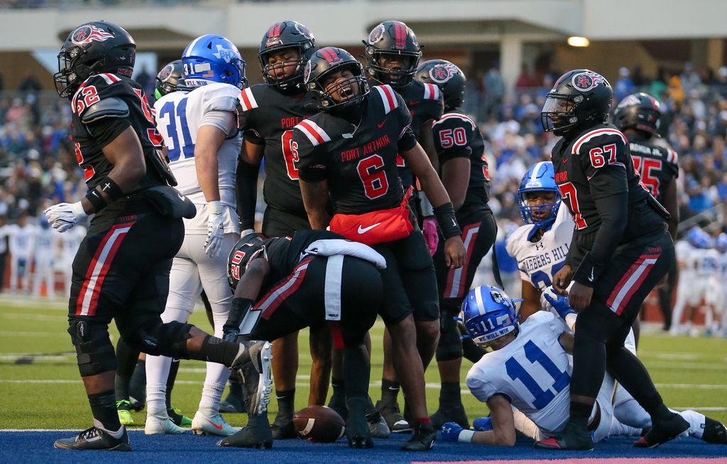 Port Arthur holds off Barbers Hill, advances to state semifinals