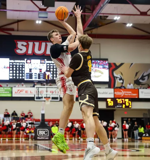 SIUE men's basketball hosts Western Michigan in Edwardsville, IL