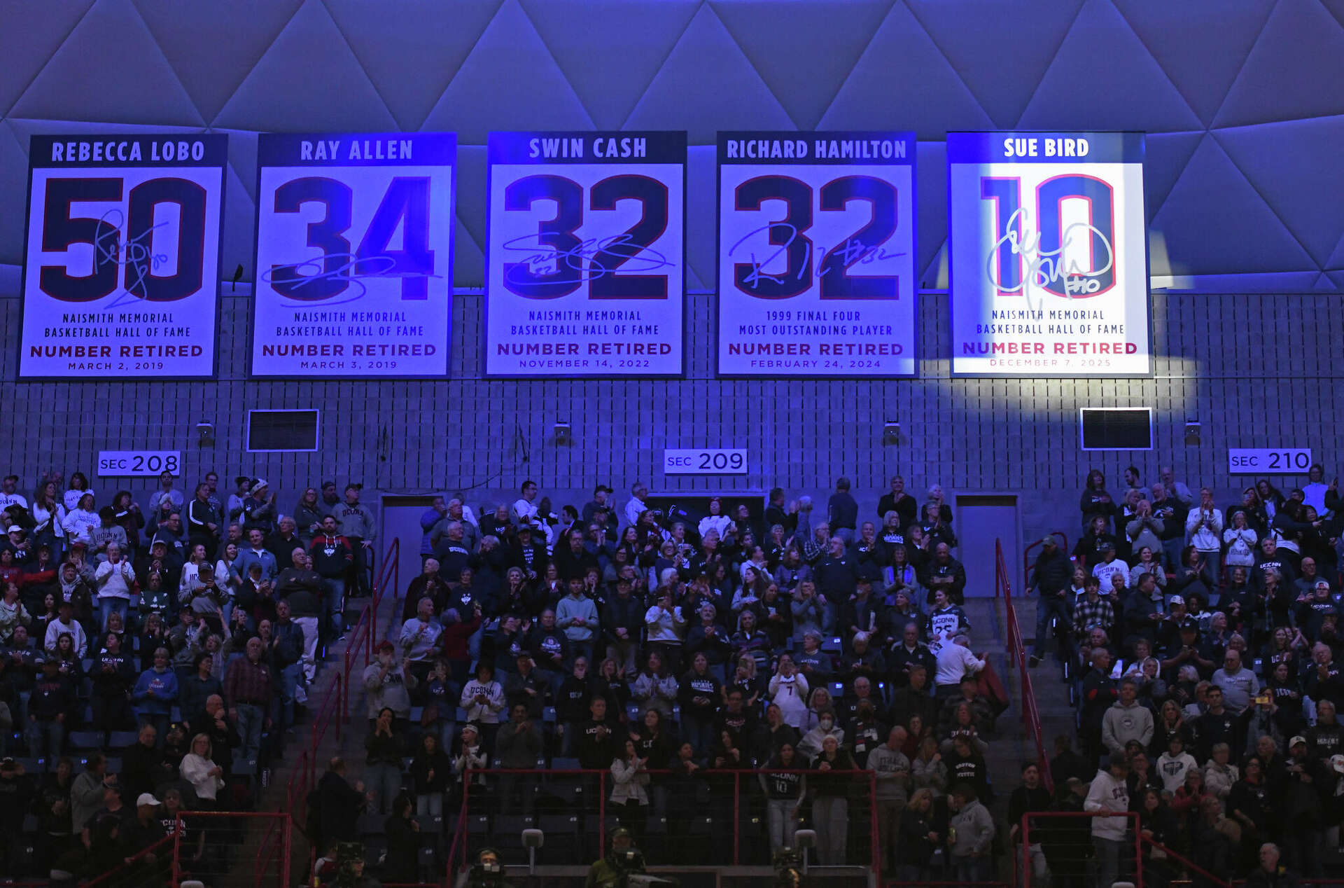 UConn legend Sue Bird is immortalized at Gampel Pavilion