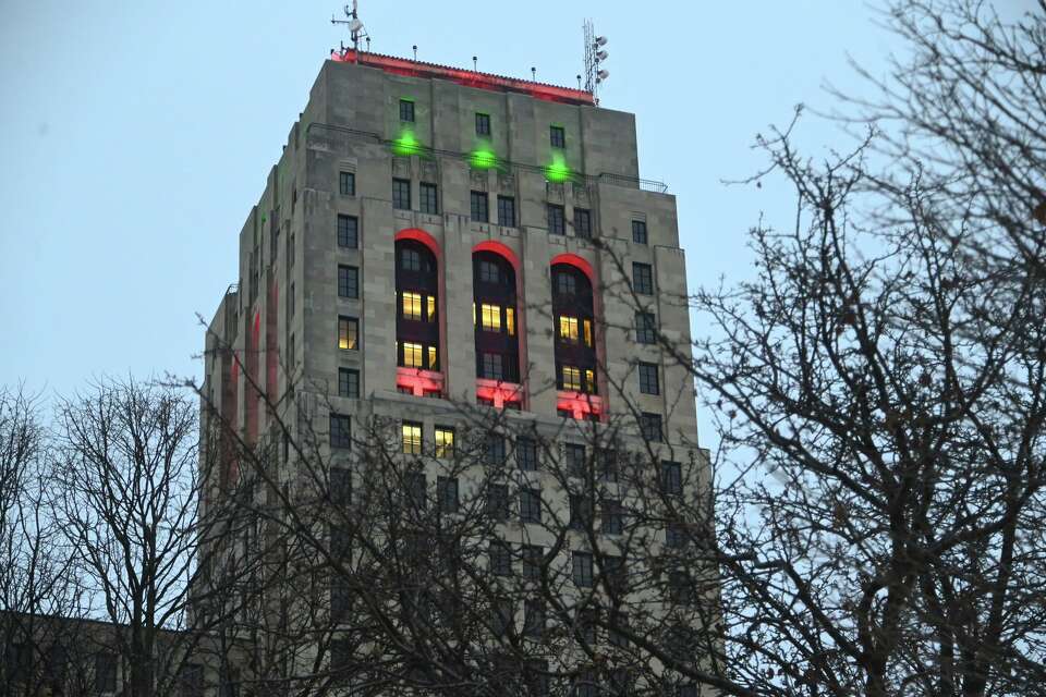 Photos: New York State Tree Lighting and Firework Festival 2025