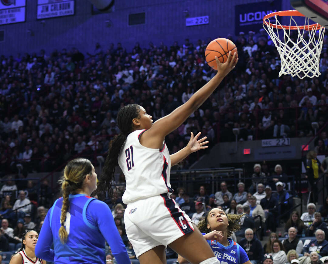 Sarah Strong lead UConn women's basketball team vs. USC