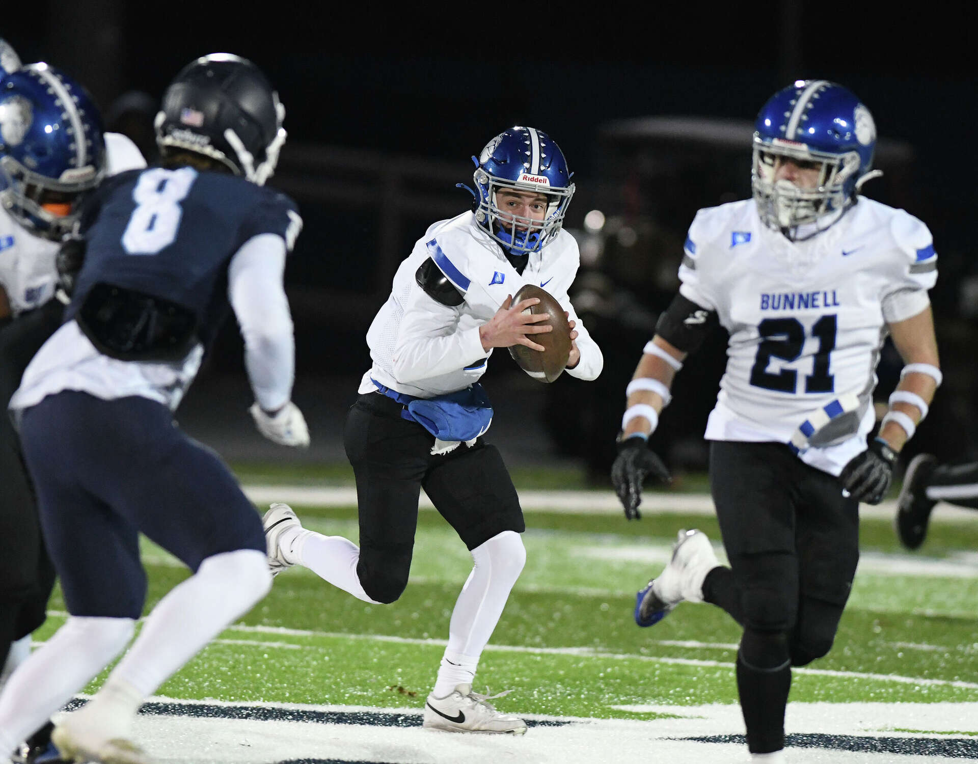 Bunnell football fights off Wilton in CIAC Class MM semifinals