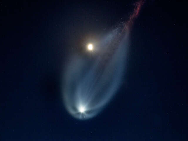 SpaceX launch produces stunning light show seen across Texas
