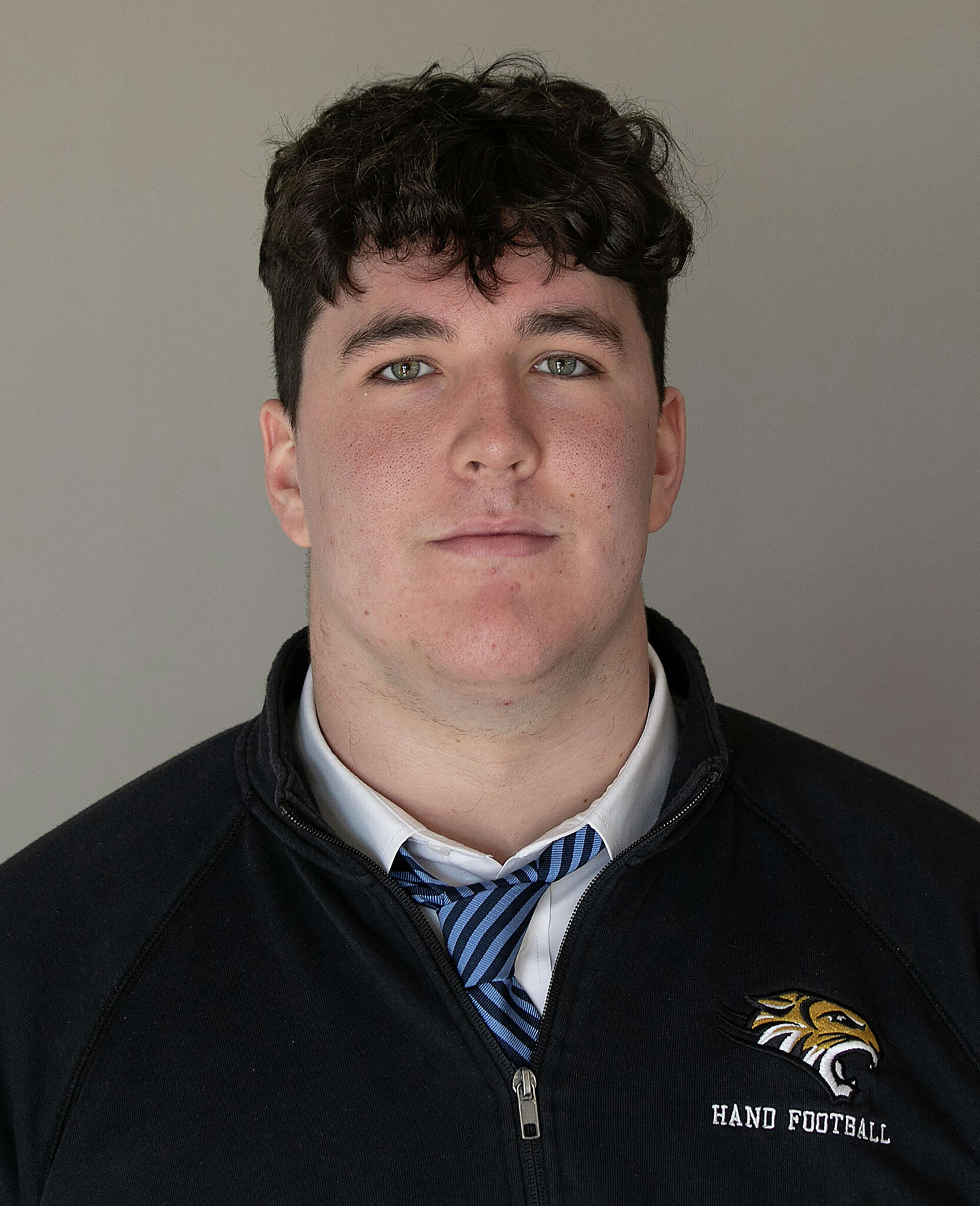 CT football star lineman Tim O'Malley leads Hand to CIAC SS final