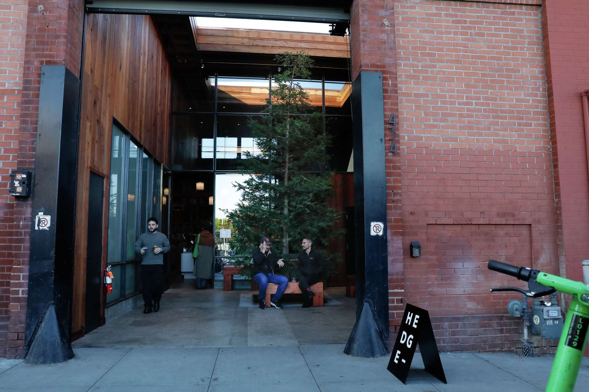 Hedge Coffee in SF is the Bay Area's only tipless coffee shop