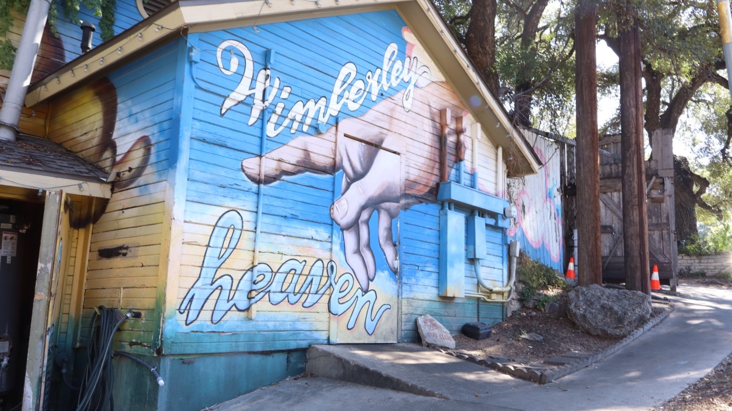 Von Erich wrestling family shares look at 70-acre Texas ranch