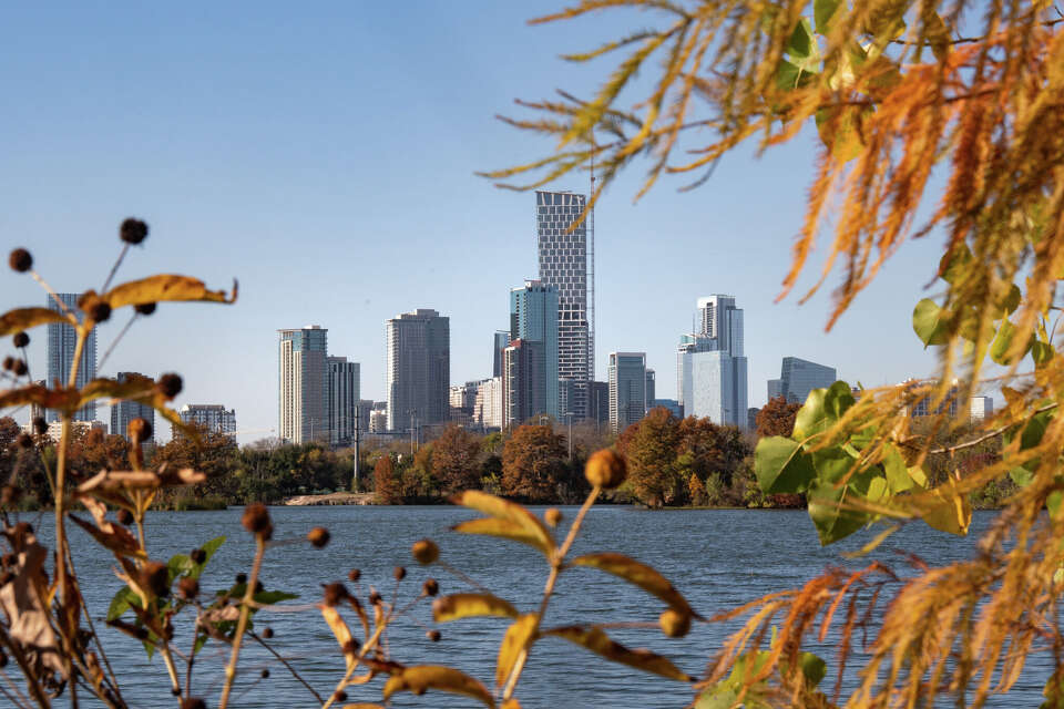 Austin’s fall colors to peak this weekend before cold front moves in