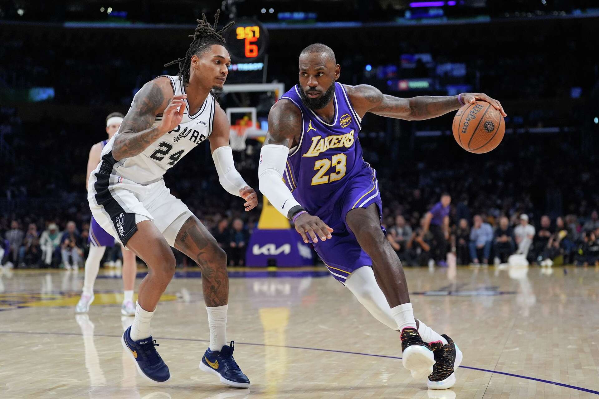 Spurs vs. Lakers: How to watch the game, notable stats, player news