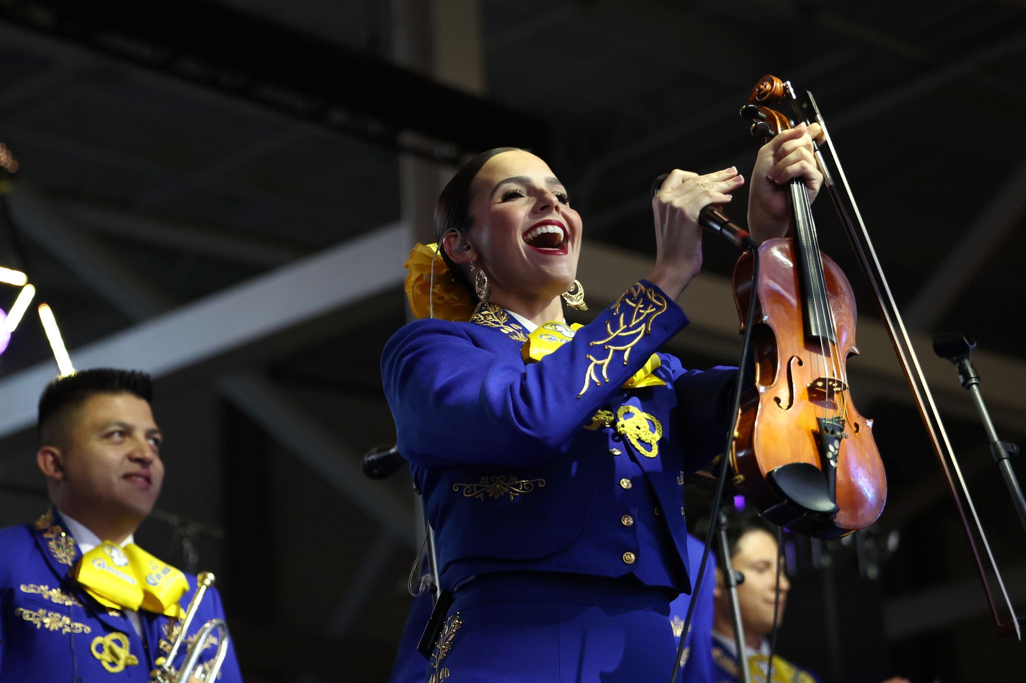How the Mariachi Rams band turned the NFL game day into a personal Los ...