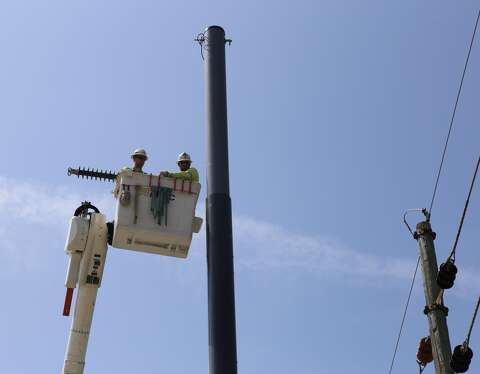 Ameren Illinois boosts grid with Trident composite poles