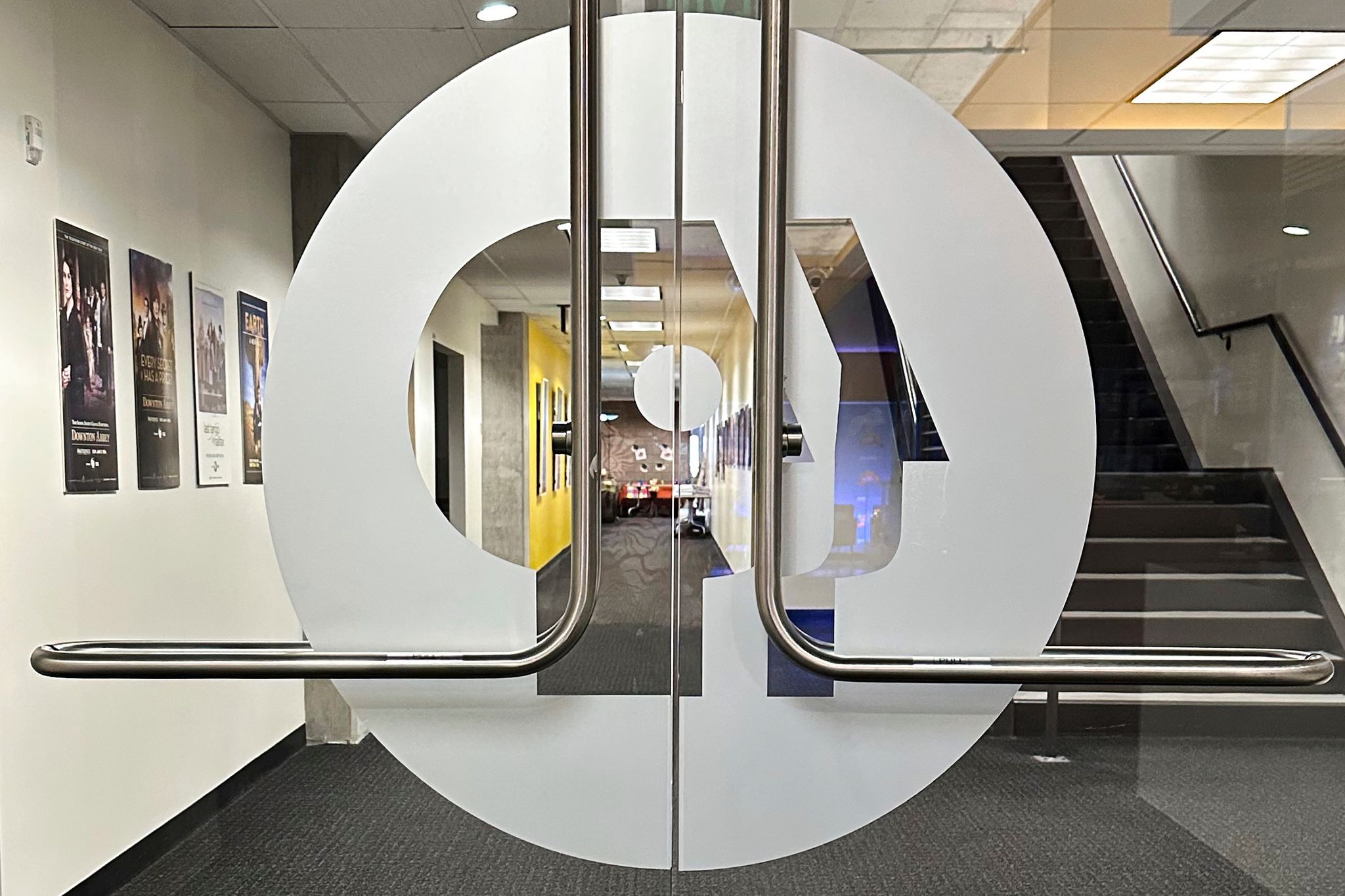 Corporation for Public Broadcasting votes itself out of existence
