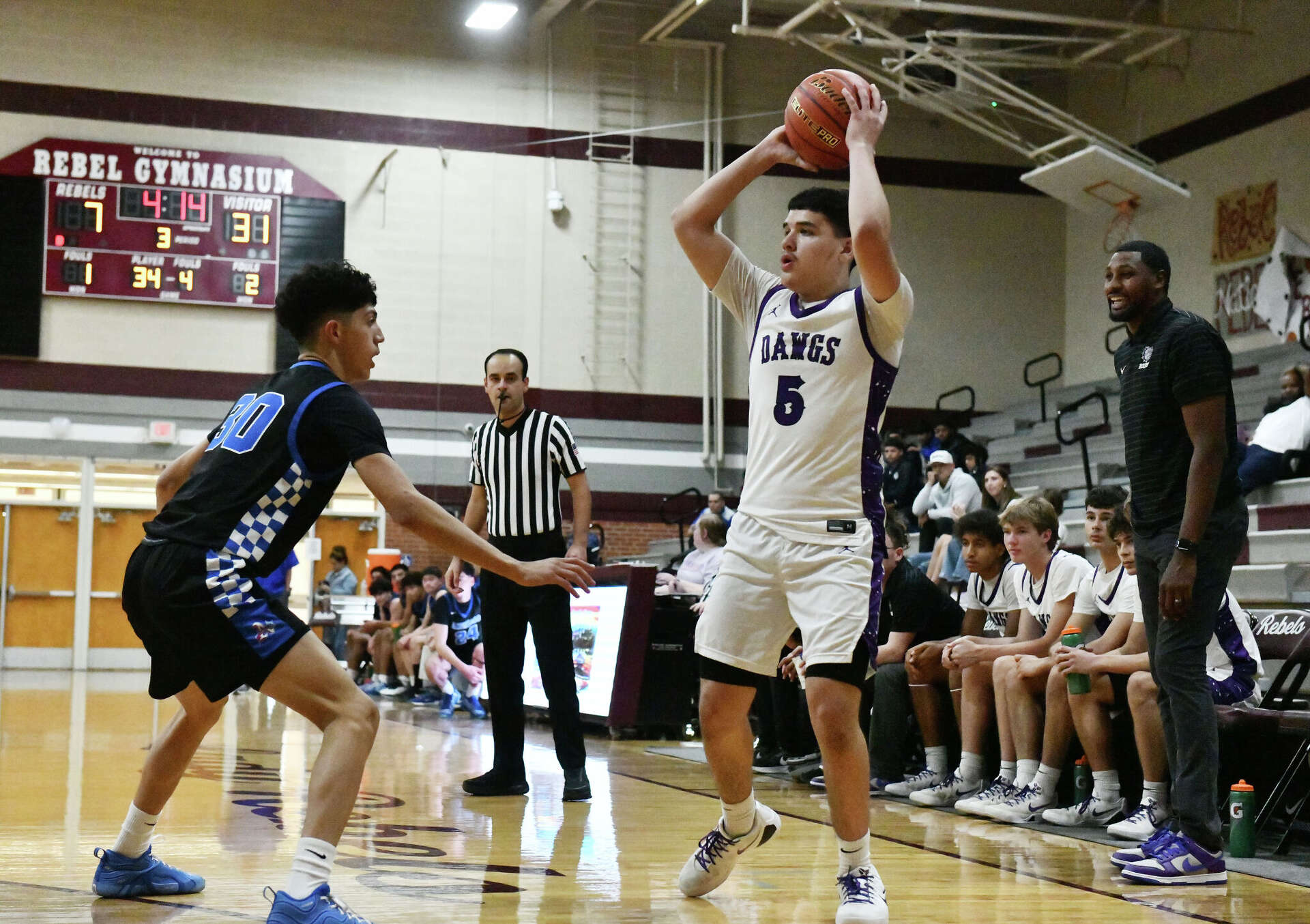 Big men lead Midland Legacy to victory in Tall City Oilman’s opener