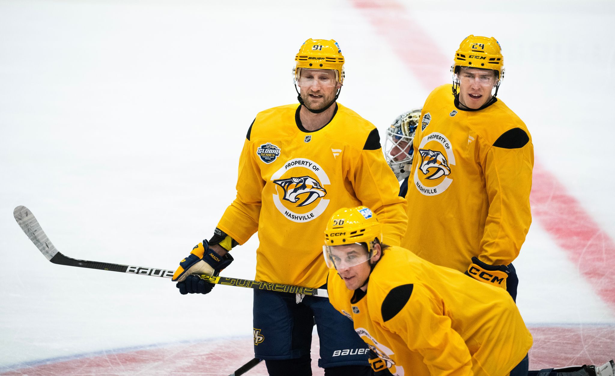 Predators center Steven Stamkos scores 4 goals in win over Blues