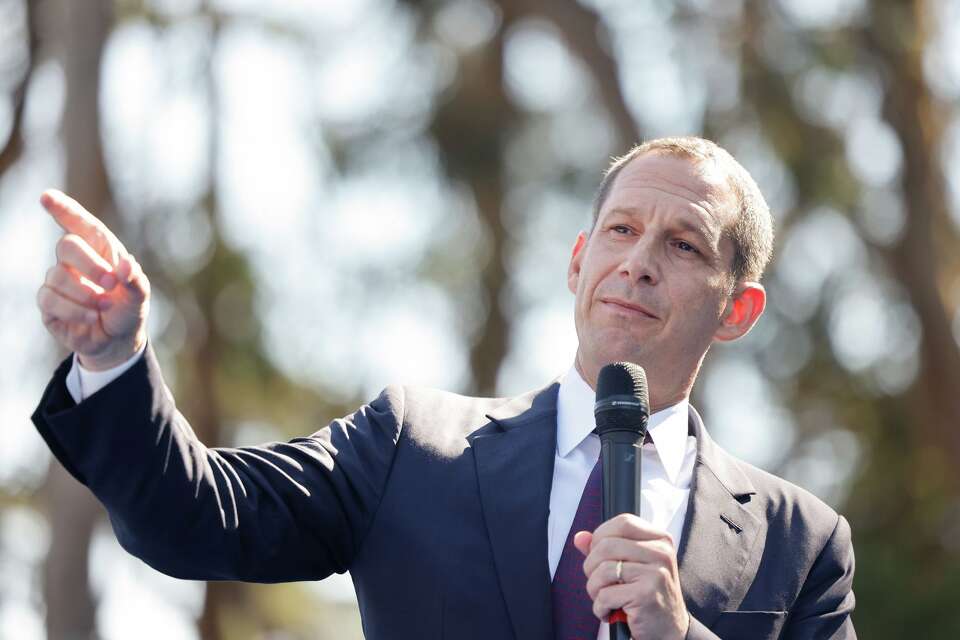 S.F. Mayor Daniel Lurie seeks $400 million in cuts amid deficit