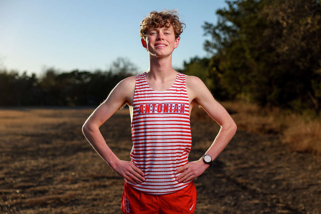 John Boland, Elin Latta headline 2025 E-N All-Area Cross Country team