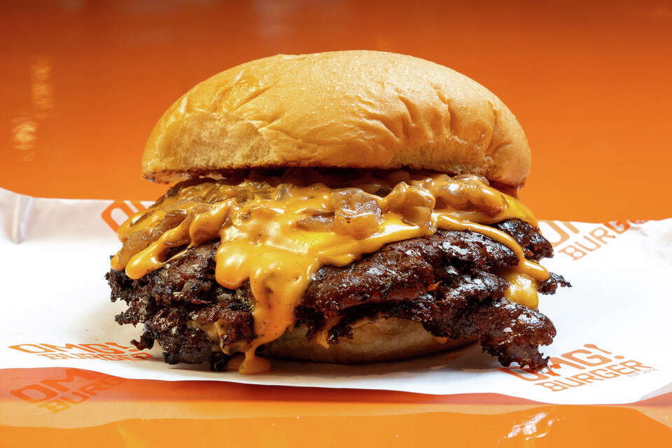 Popular Katy burger chain launches first Houston location