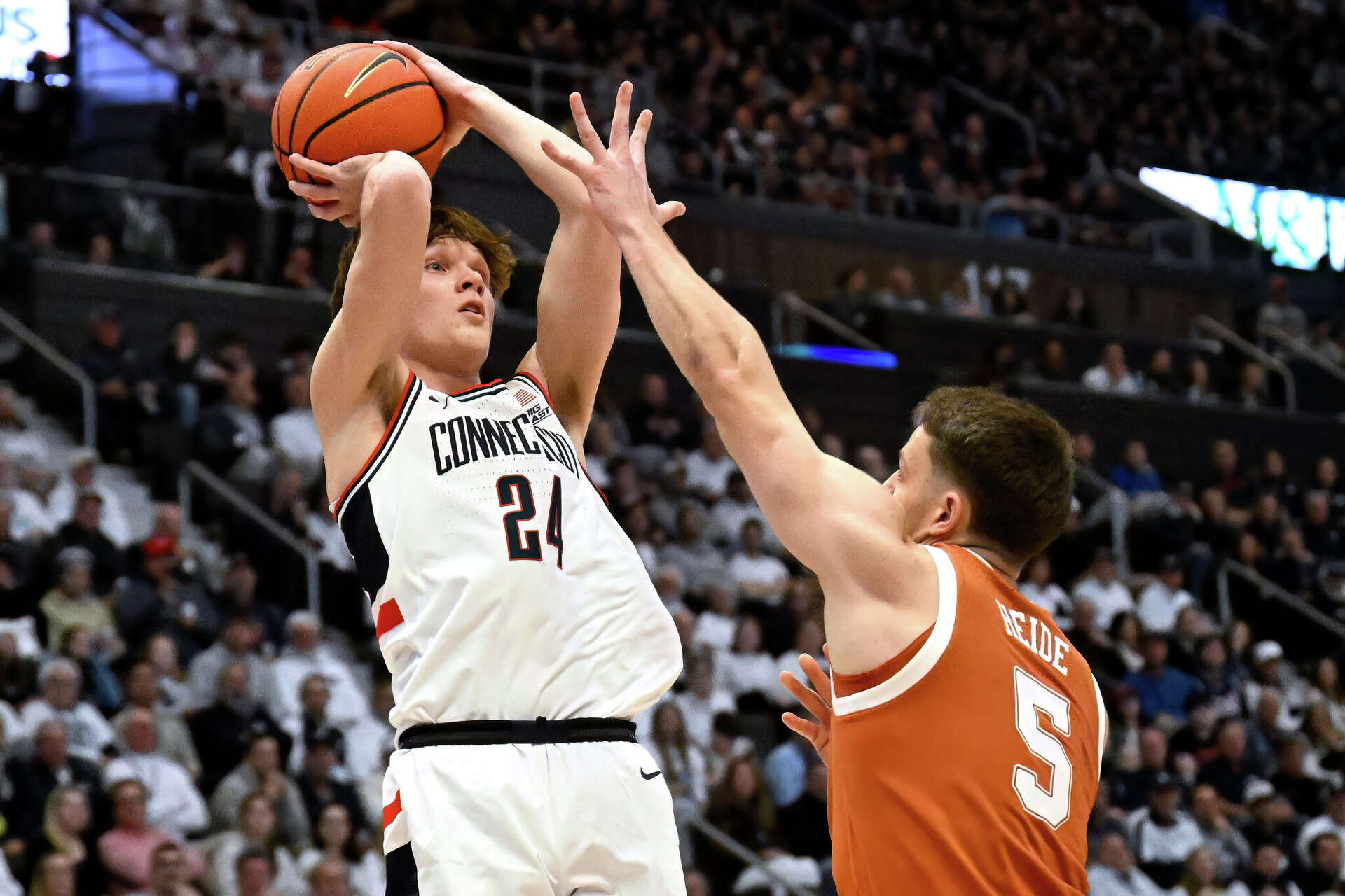 Recap: No. 5 UConn beats Texas 71-63 in non-conference finale