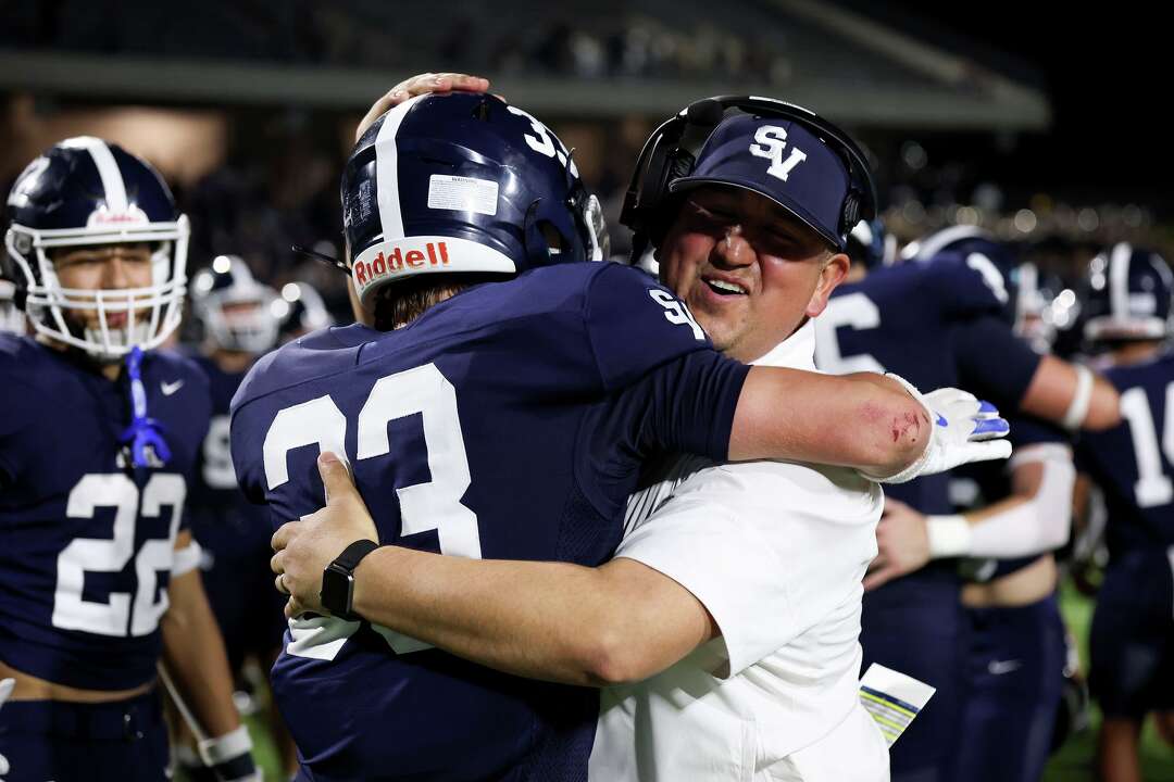 Smithson Valley football beats Port Arthur Memorial in state semis