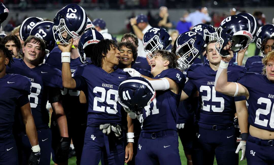 Smithson Valley football beats Port Arthur Memorial in state semis
