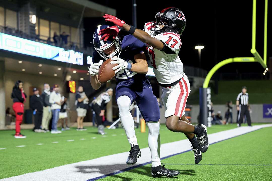 Smithson Valley football beats Port Arthur Memorial in state semis