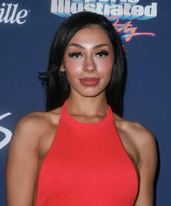 Texas OnlyFans model says Sherrone Moore DMed her after leaving jail