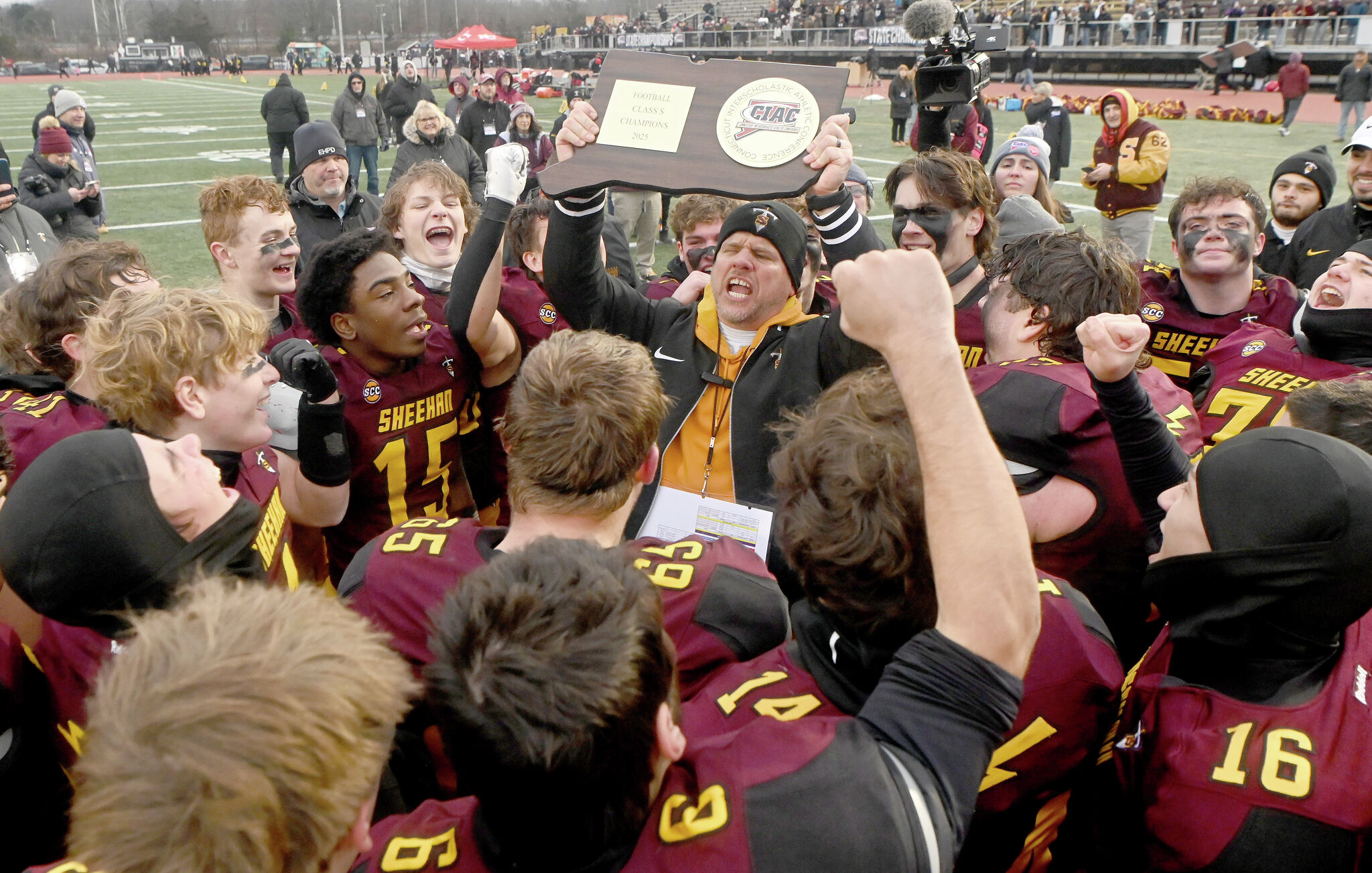 Sheehan football defeats Northwest Catholic for CIAC Class S ttile