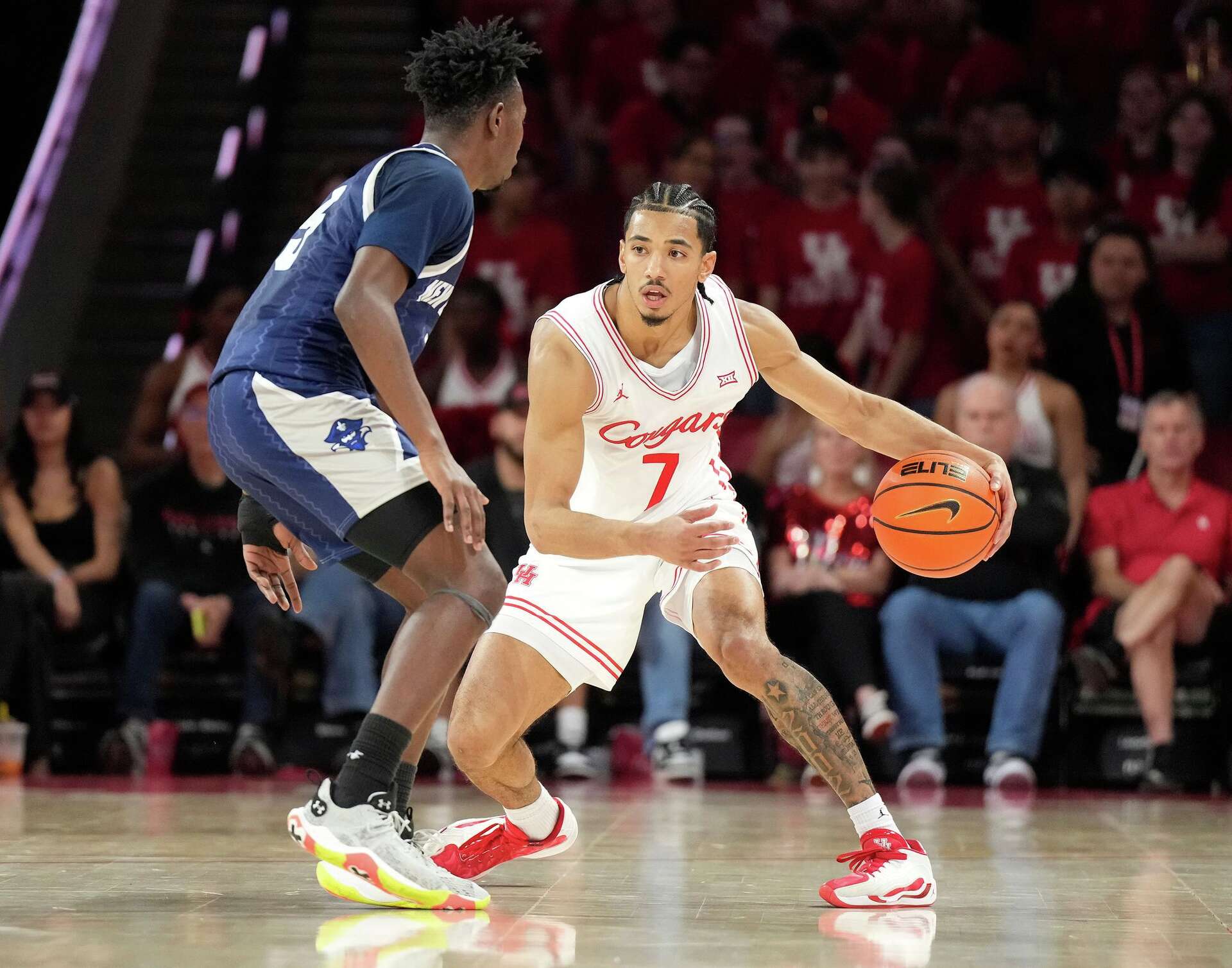 No. 7 UH Cougars use balanced scoring attack to rout New Orleans