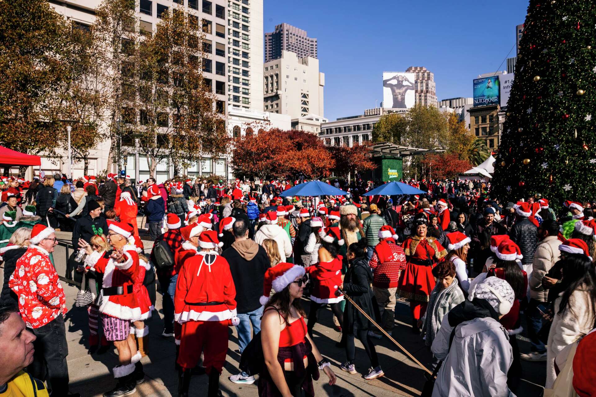 Santas, a Grinch and a party-animal toddler make spirits bright in SF