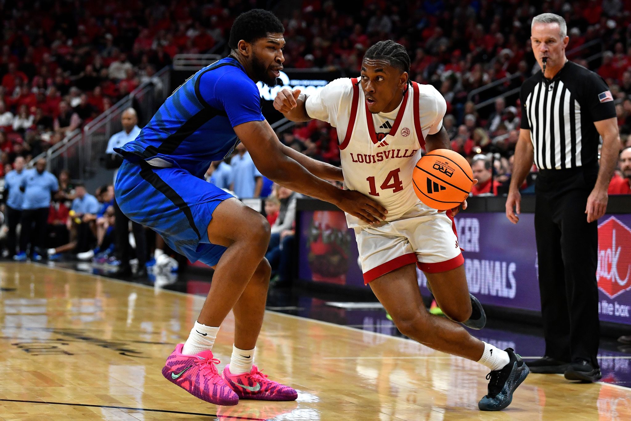 No. 11 Louisville makes 18 3-pointers to run away from Memphis, 99-73