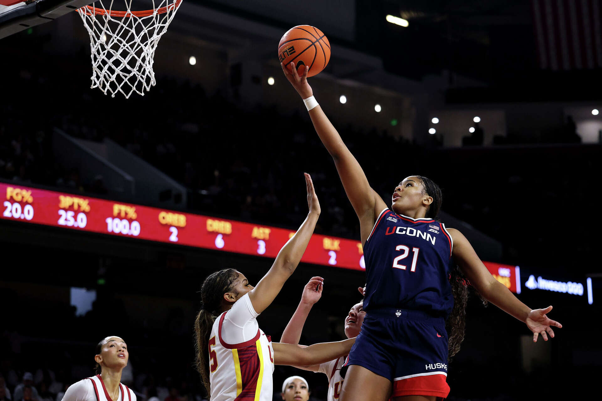 UConn women's basketball rolls past USC to close regular-season series