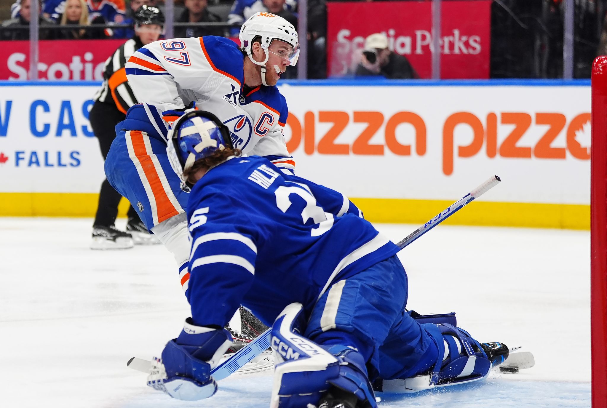 McDavid has 2 goals and an assist to back Jarry in Oilers' 6-3 win over ...