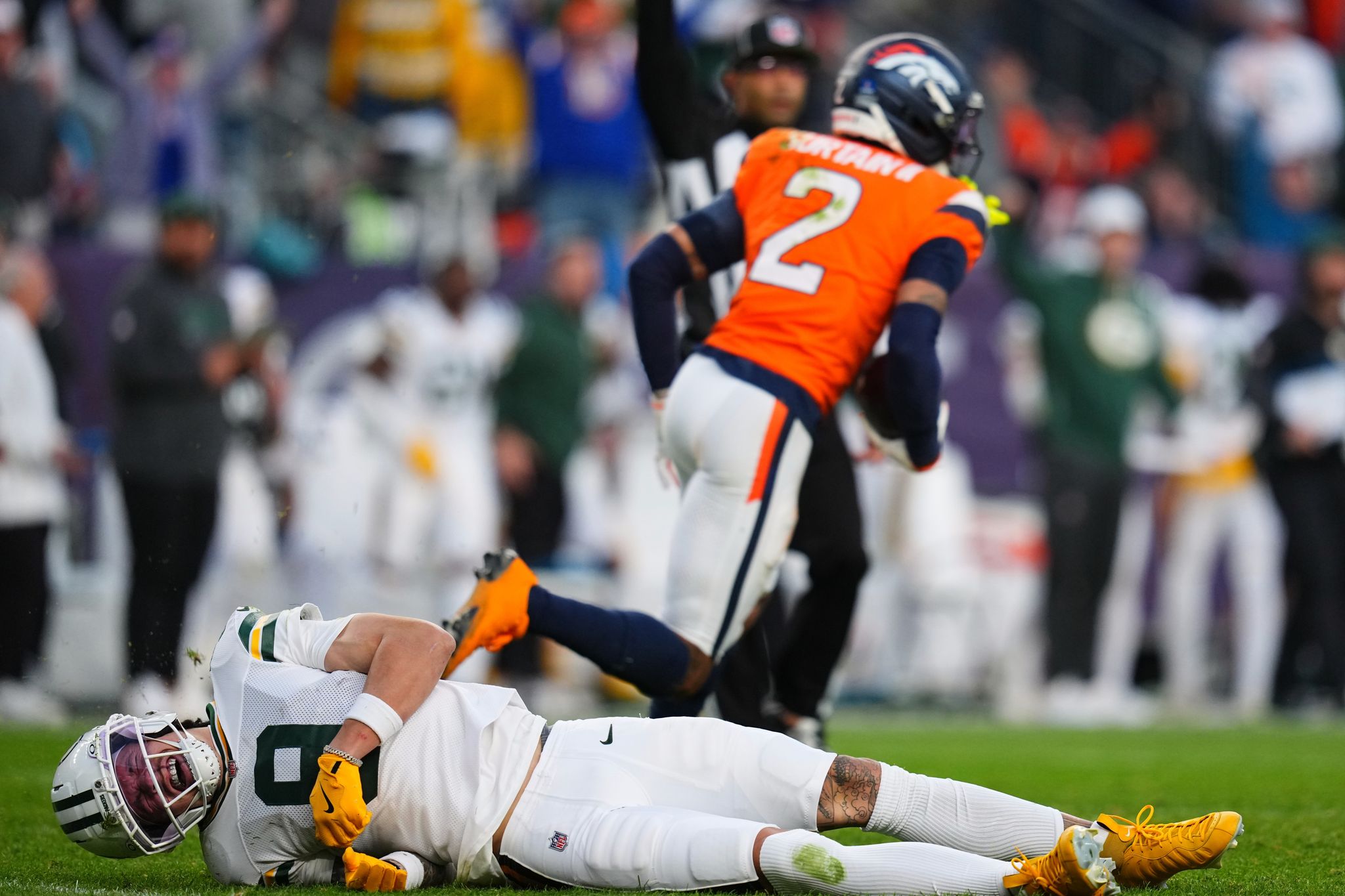 Bo Nix's 4 TD passes lead Broncos to 34-26 win over Packers, who lose ...