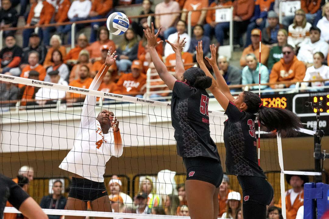 Texas Longhorns volleyball: 5 key offseason questions