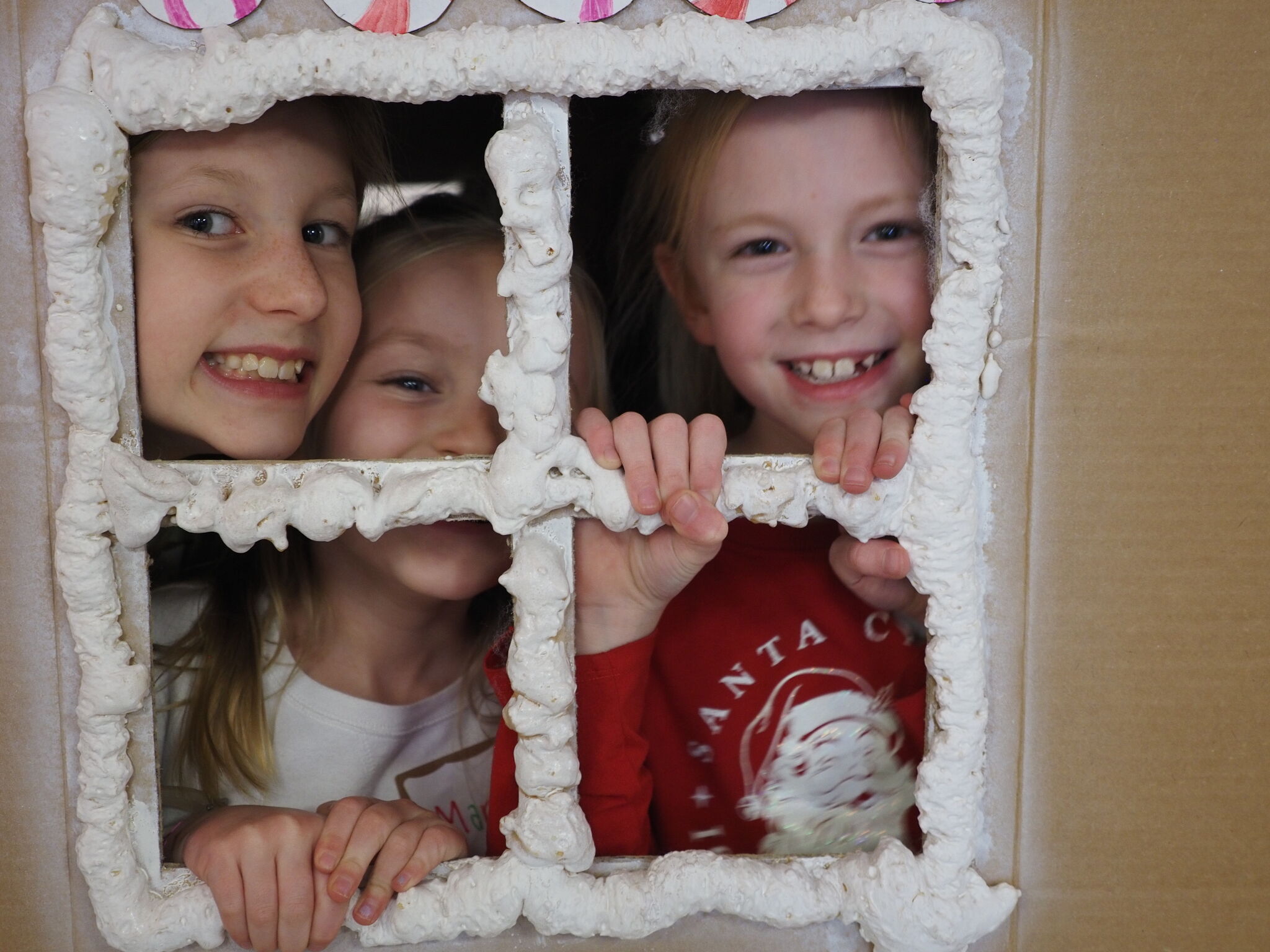 Alton Christmas workshop delights kids with crafts, games