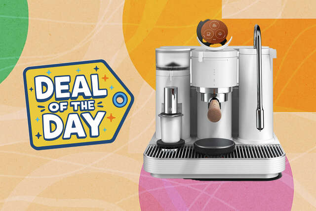 Meraki’s smart espresso machine is on sale for the holidays—$400 off