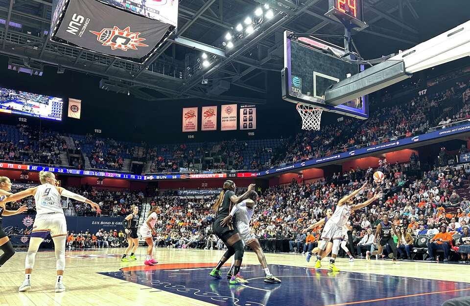 Connecticut Sun sale to Houston owner doesn't pass the smell test