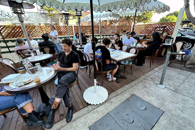 LA is waiting hours to try Netflix star Phil Rosenthal's new diner
