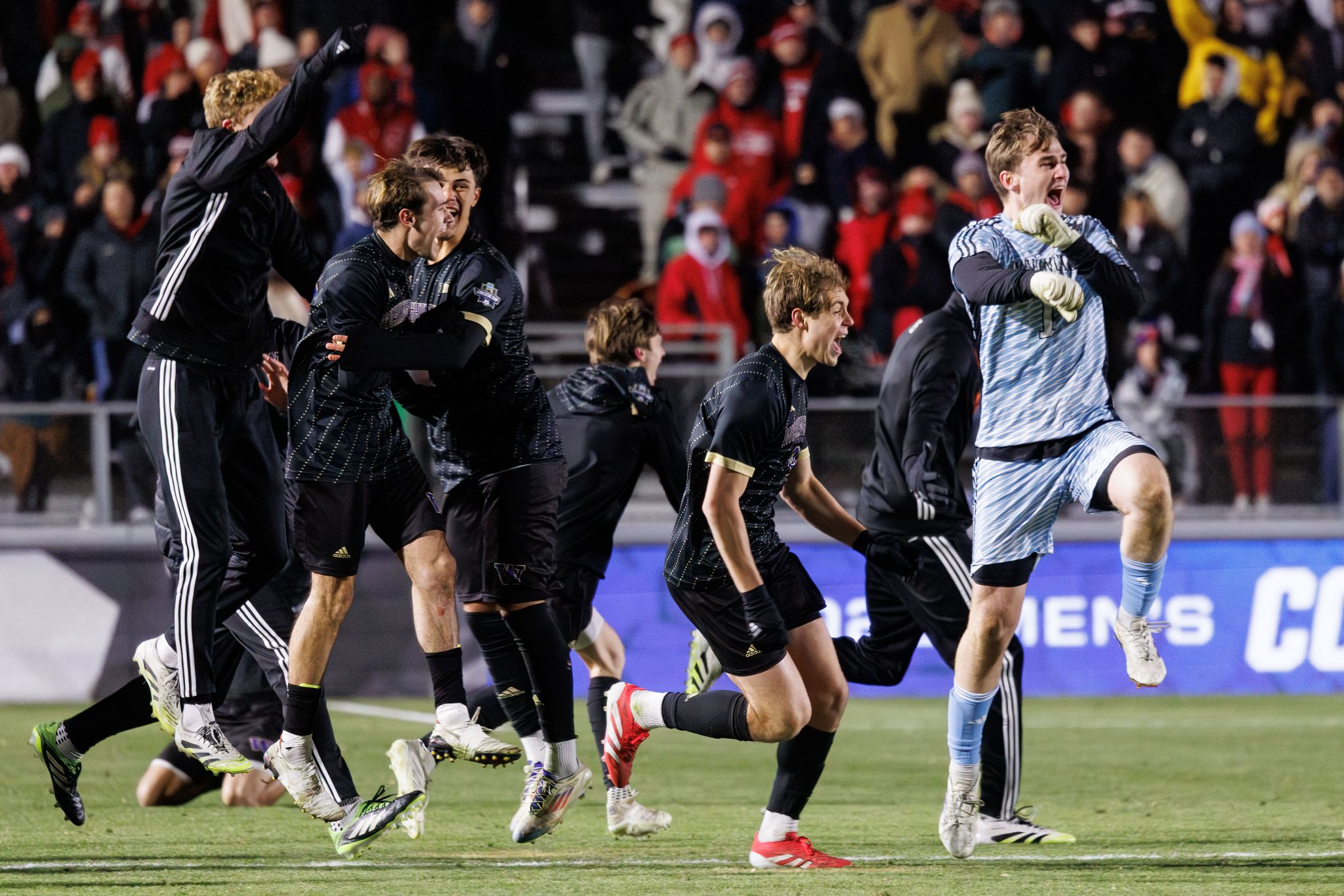 Harrison Bertos scores in OT to help Washington beat N.C. State 3-2 and ...