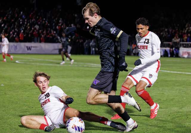 Harrison Bertos scores in OT to help Washington beat N.C. State 3-2 and ...