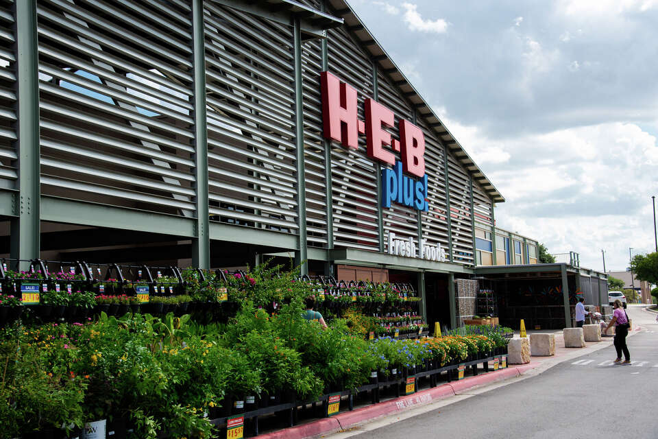 How H-E-B became a Texas powerhouse over the past 25 years