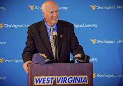 Chuck Neinas, a key architect and adviser over decades of college ...