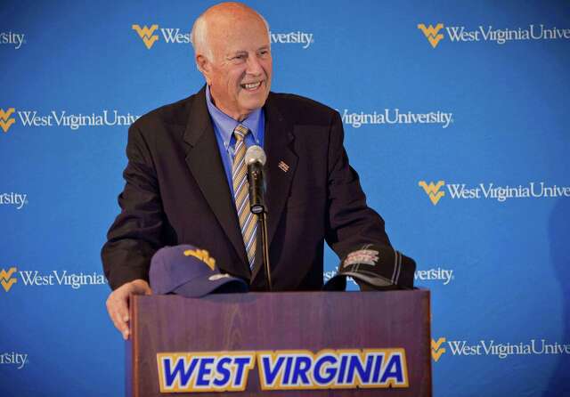 Chuck Neinas, a key architect and adviser over decades of college ...