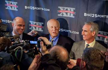 Chuck Neinas, a key architect and adviser over decades of college ...